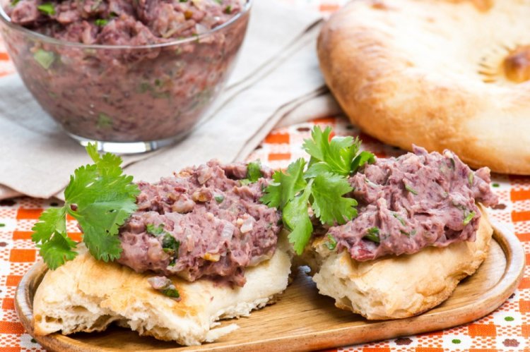 12 простих рецептів паштету з квасолі